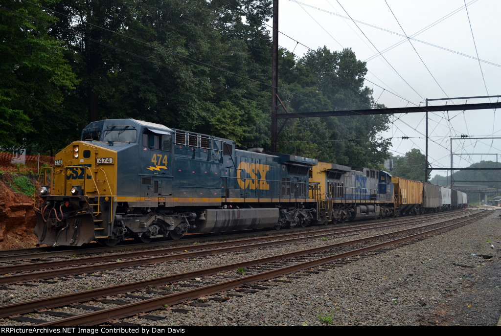 CSX AC44CW 474 leads K533-04